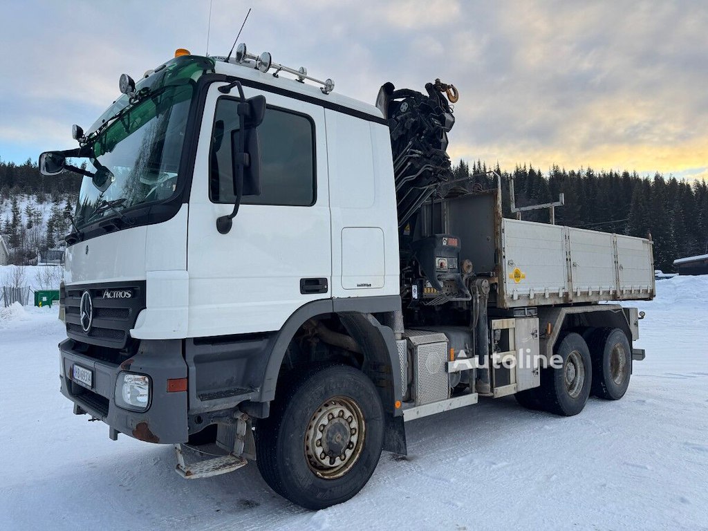 Prodaje se Mercedes-Benz 1848AK/394X4M kamion s ravnom platformom na aukciji