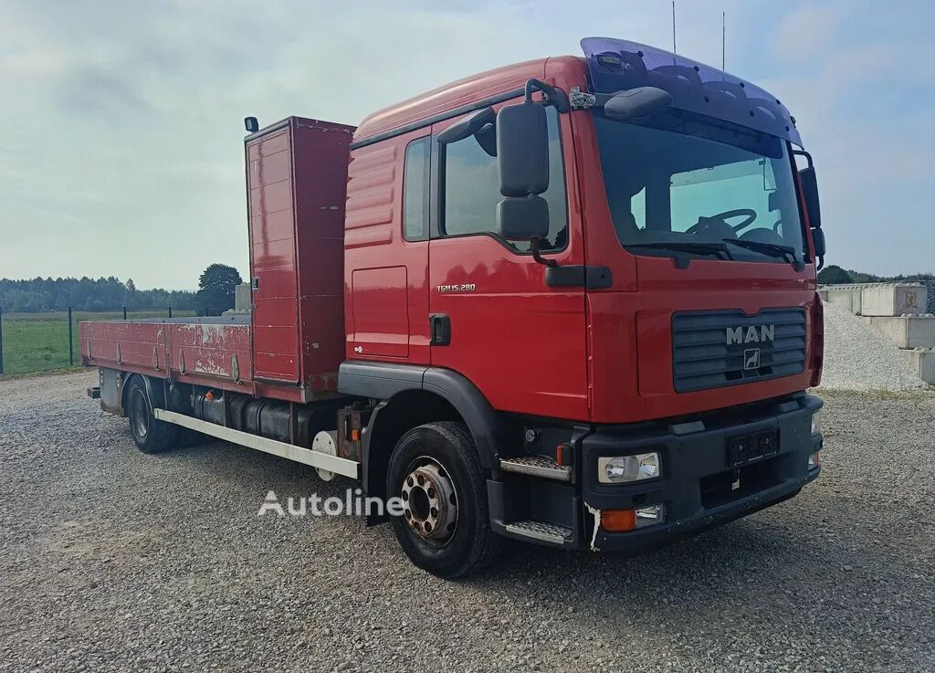 MAN TGM 15.280 kamion s ravnom platformom