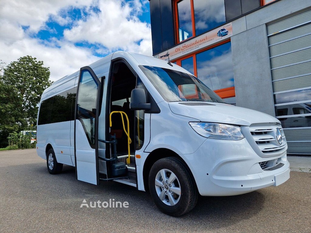 Novi Mercedes-Benz Sprinter 415 putnički minibus