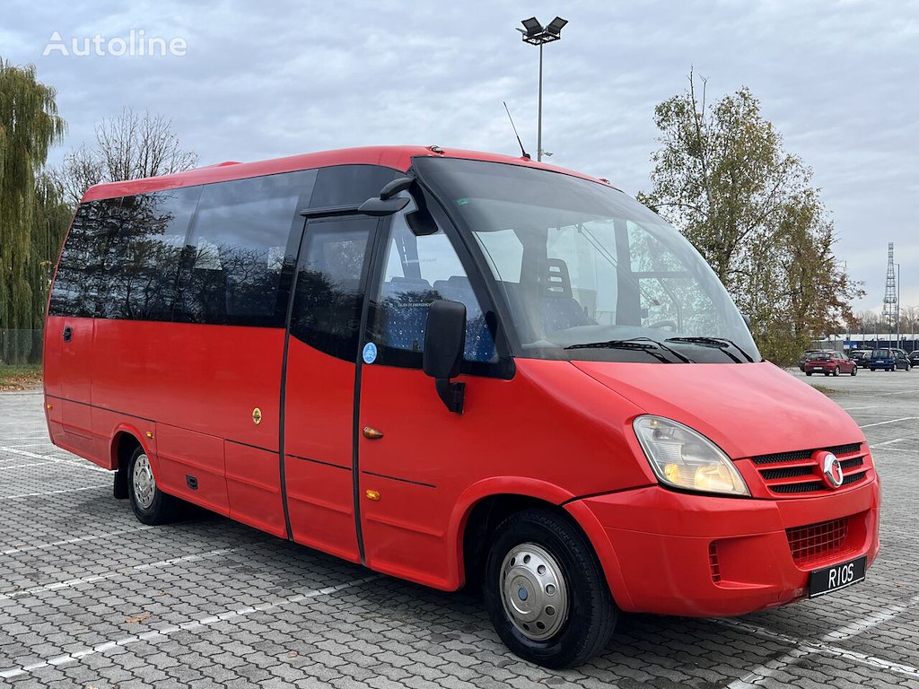 IVECO WING putnički minibus