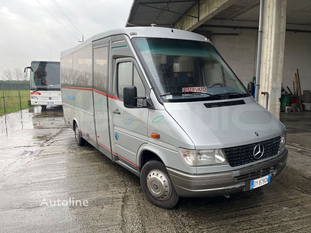 Prodaje se Mercedes-Benz Sprinter putnički minibus na aukciji