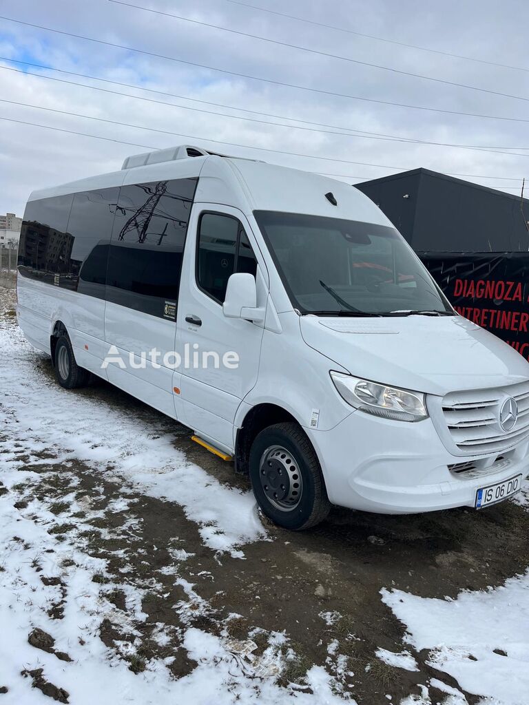 Novi Mercedes-Benz Sprinter putnički minibus