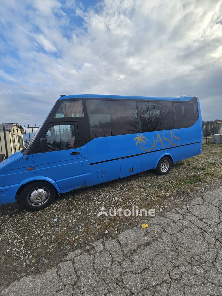 IVECO 4912 putnički minibus