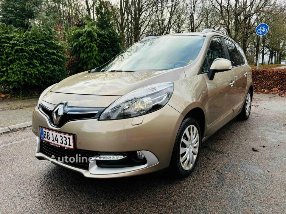 Renault Grand Scenic minivan