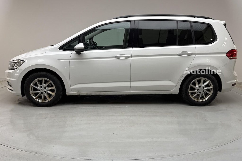 Prodaje se Volkswagen Touran minivan na aukciji