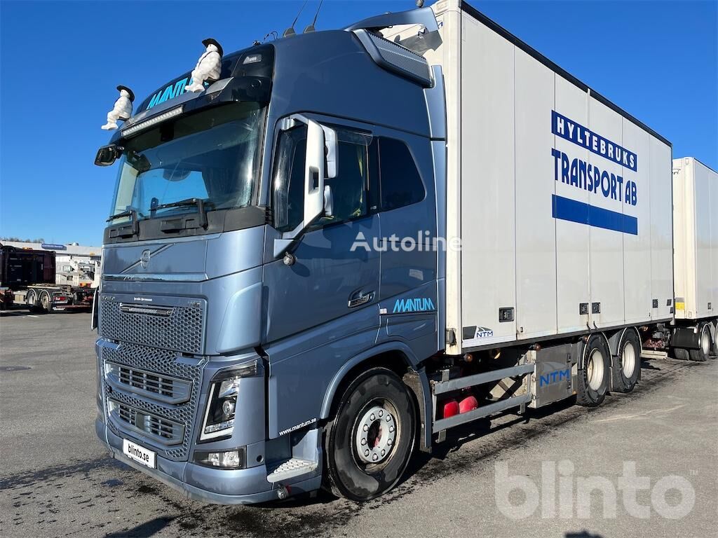 Prodaje se Volvo FH16 6*4 kamion furgon na aukciji