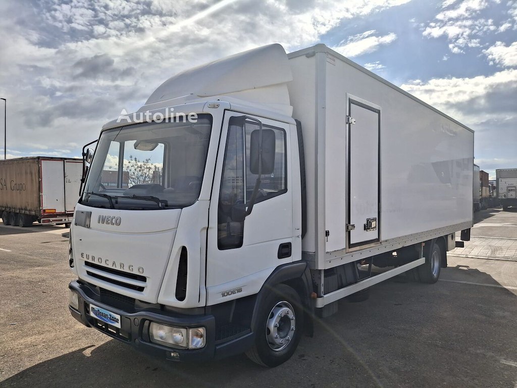 IVECO ML100E18 kamion furgon