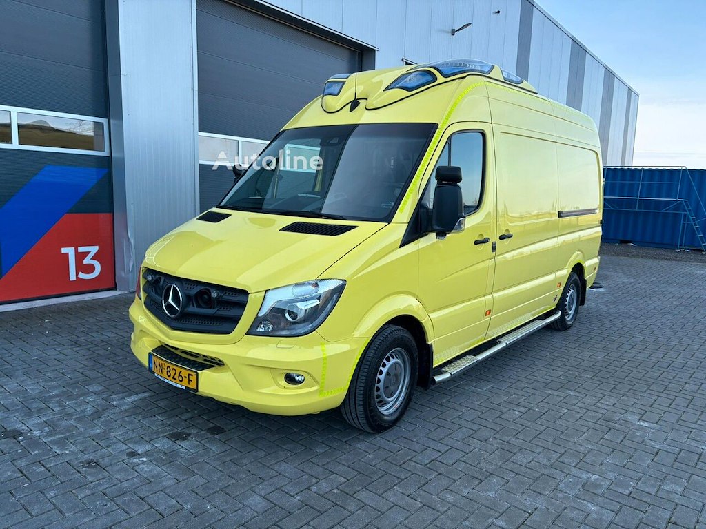 Mercedes-Benz Sprinter II Kasten 318/319 CDI vozilo hitne pomoći