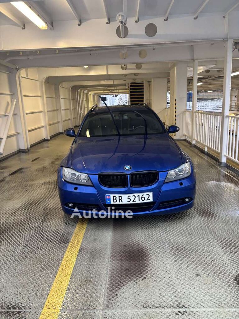 Prodaje se BMW 325d Alt utstyr! Full m-sport mm karavan na aukciji