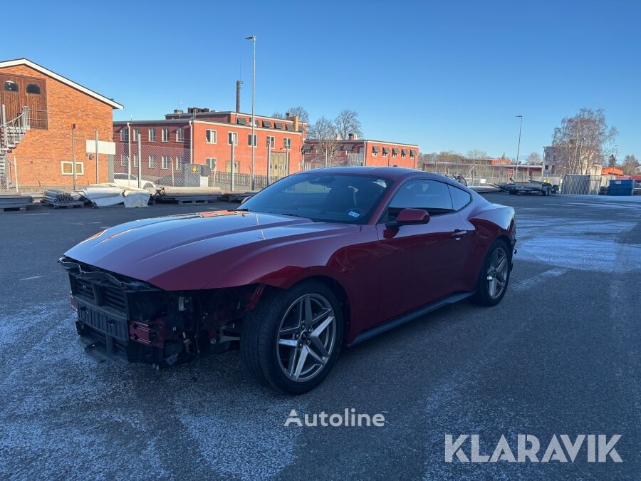 Prodaje se Ford Mustang kupe na aukciji