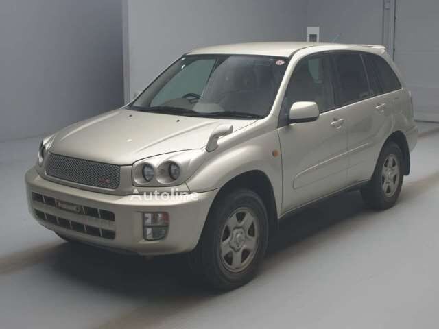 Toyota RAV4 krosover