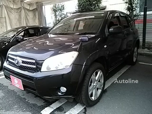 Toyota RAV4 krosover