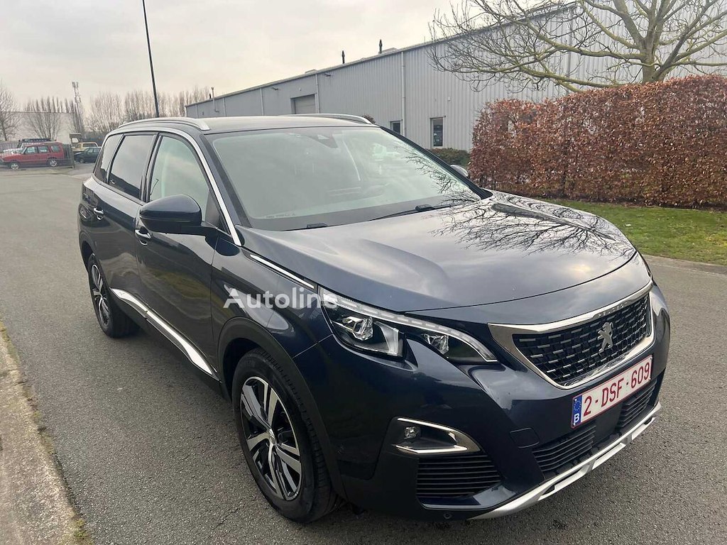 Prodaje se Peugeot 5008 krosover na aukciji