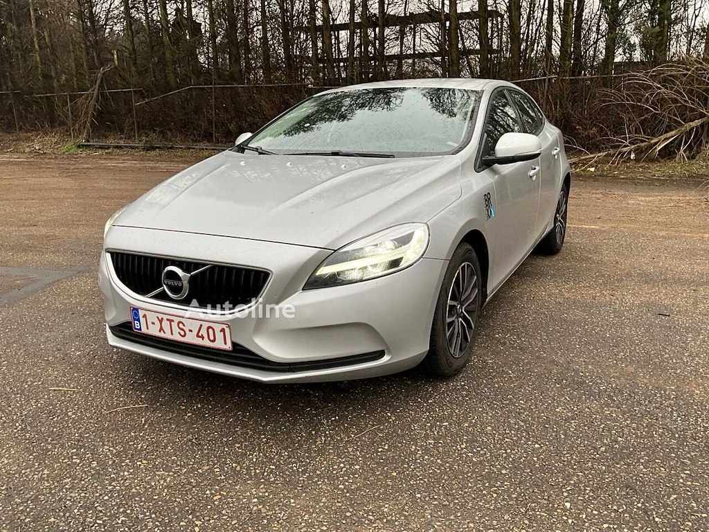 Prodaje se Volvo V40 hečbek na aukciji