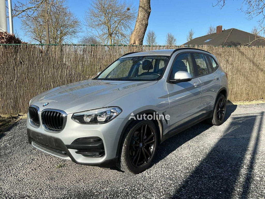 Prodaje se BMW X3 SDrive18D krosover na aukciji