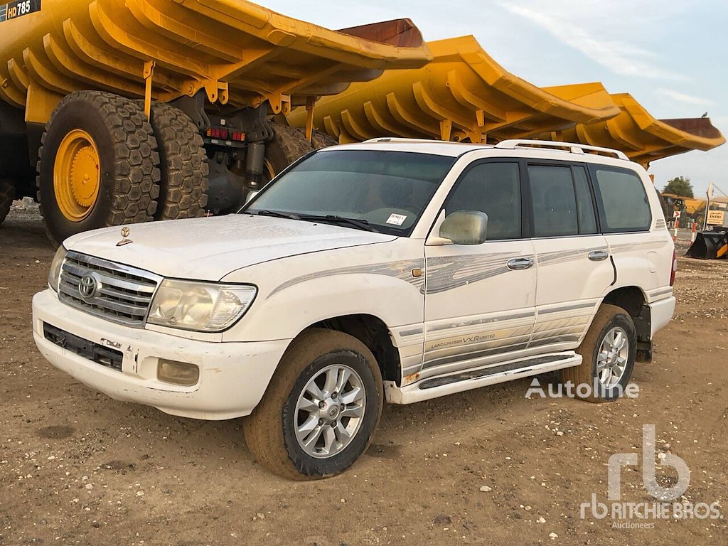 Prodaje se Toyota LAND CRUISER 4x4 terenac na aukciji