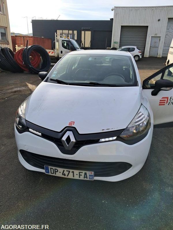 Prodaje se Renault CLIO hečbek na aukciji