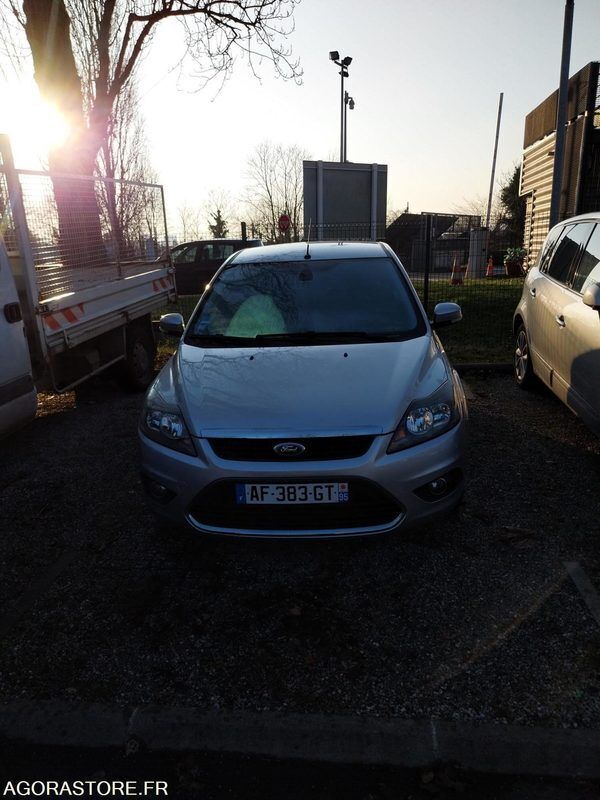 Prodaje se Ford FOCUS hečbek na aukciji