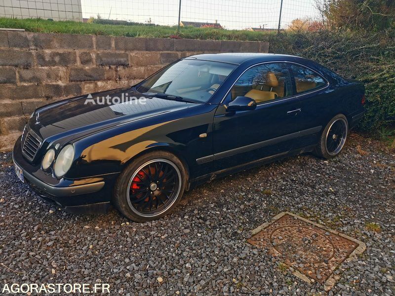 Prodaje se Mercedes-Benz CLK 320 kupe na aukciji