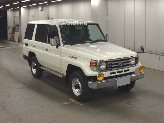 Toyota LAND CRUISER 70 terenac