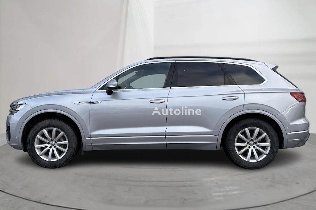 Prodaje se Volkswagen Touareg krosover na aukciji