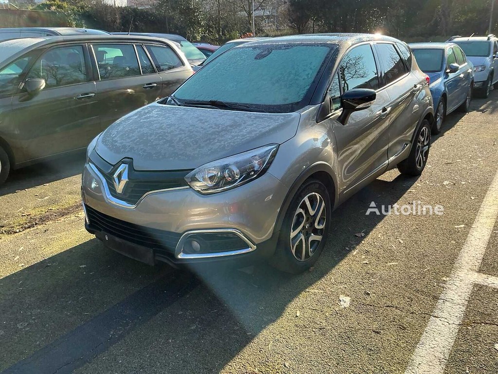 Prodaje se Renault Captur krosover na aukciji