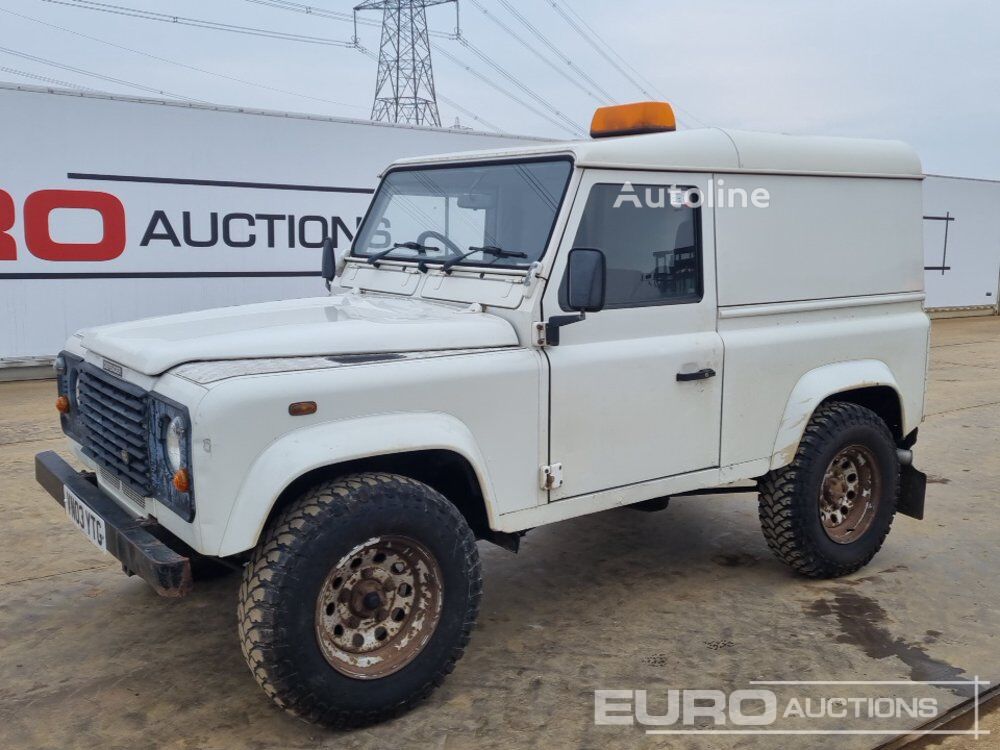 Prodaje se Land Rover Defender 90 krosover na aukciji