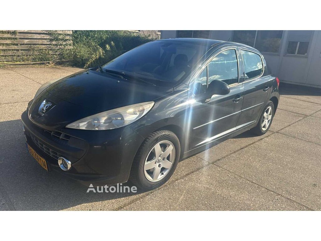 Prodaje se Peugeot 207 hečbek na aukciji