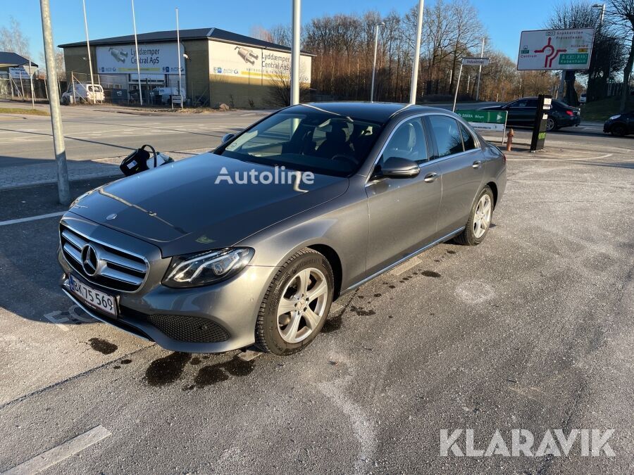 Prodaje se Mercedes-Benz W 220 D sedan na aukciji