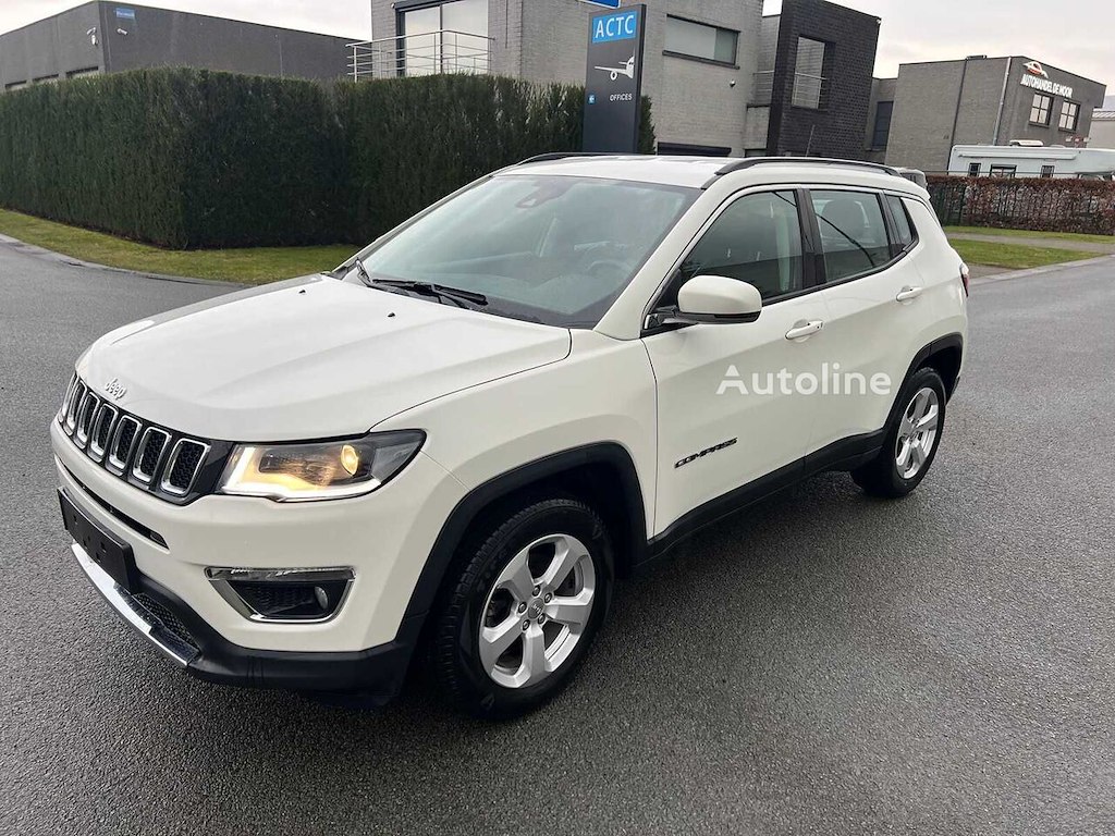 Prodaje se Jeep Compass krosover na aukciji