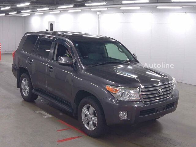 Toyota LAND CRUISER 200 terenac