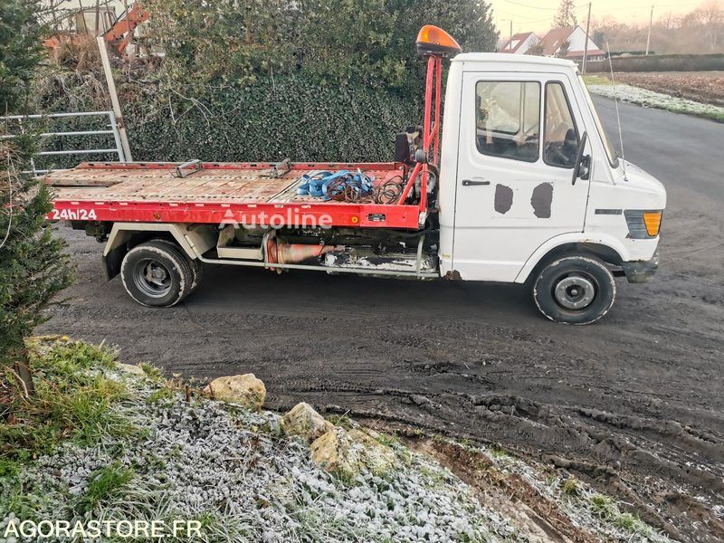 Prodaje se Mercedes-Benz 407 kamion šasija na aukciji