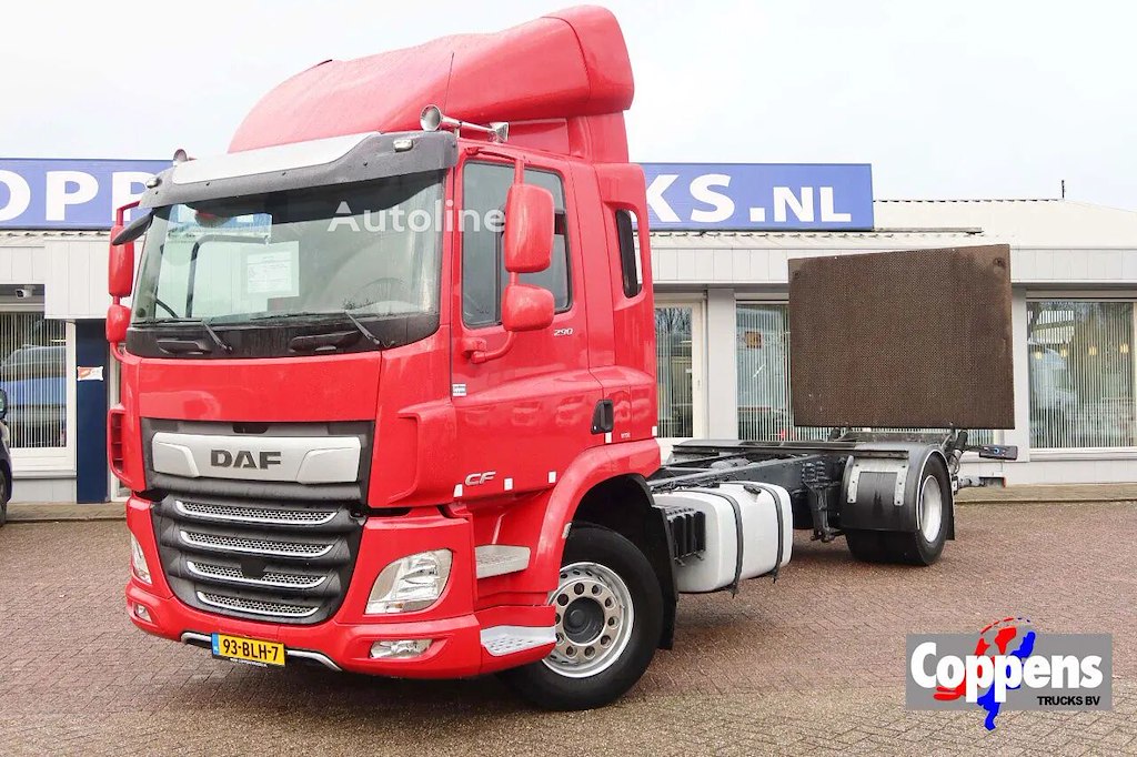 DAF CF 290 FA Chassis + 2500 KG Dhollandia laadklep kamion šasija