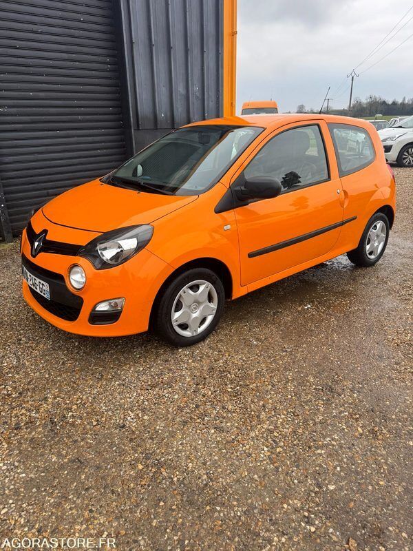 Prodaje se Renault TWINGO hečbek na aukciji