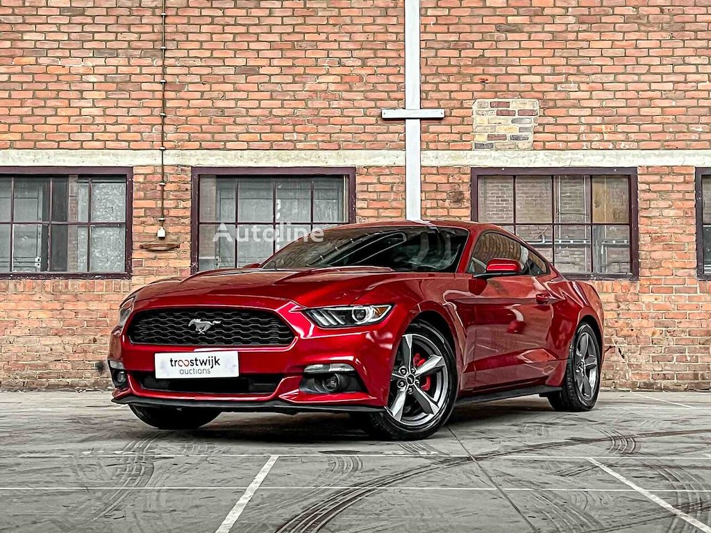 Prodaje se Ford Mustang kupe na aukciji