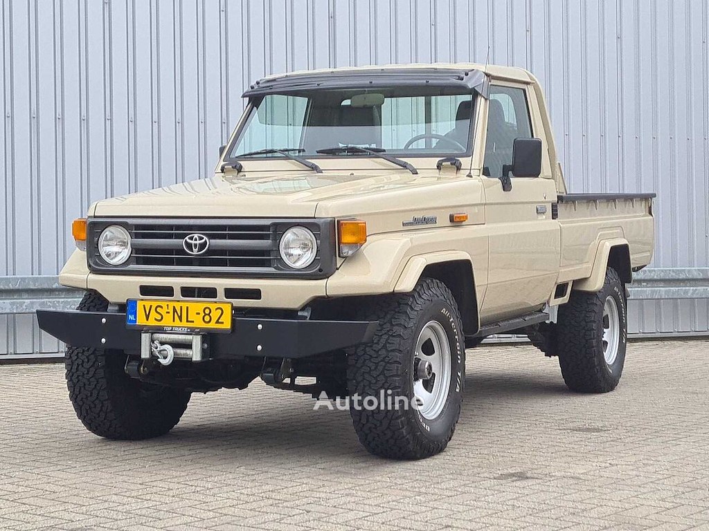 Prodaje se Toyota Landcruiser 4.2 pick-up pikap na aukciji