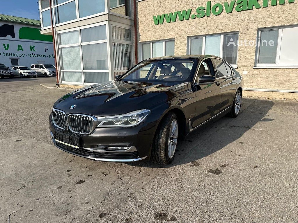 BMW Rad 7 VIN 690 sedan