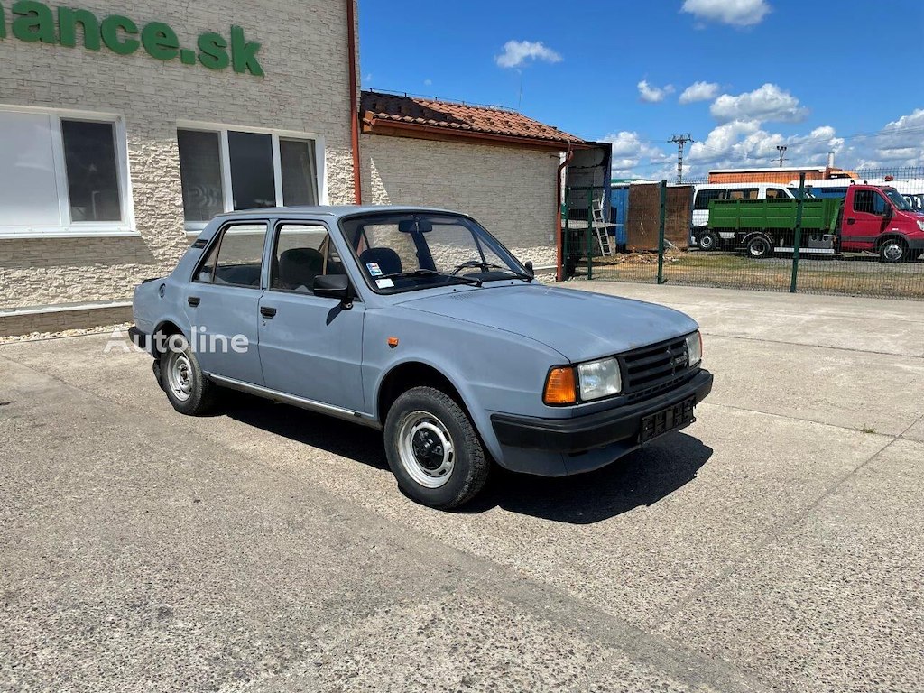 Škoda 125 L manuál VIN 334 sedan