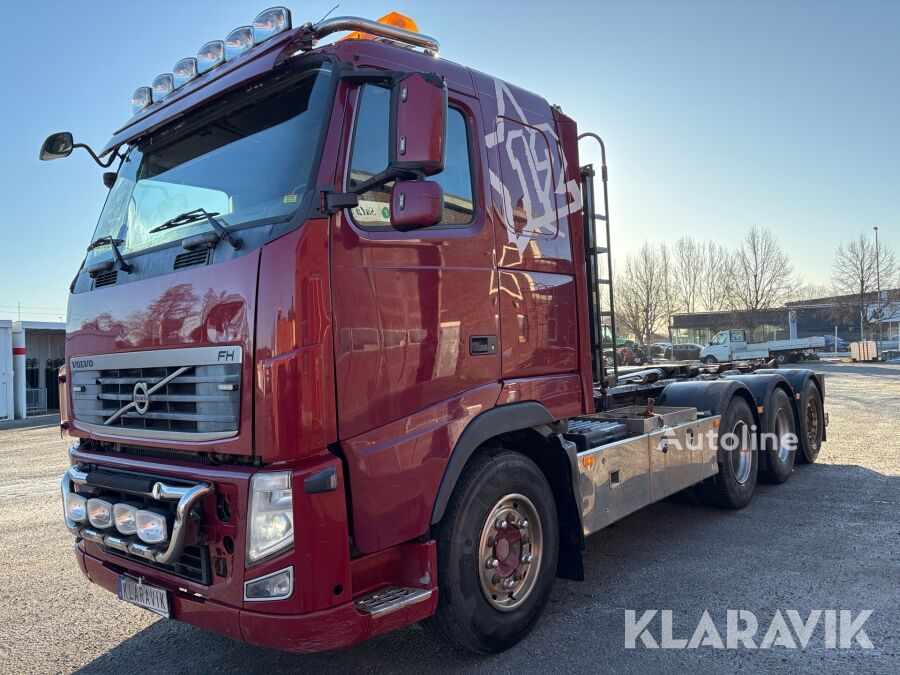 Prodaje se Volvo FH 8X4 rol kiper sa kukom na aukciji