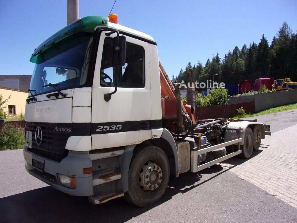 Mercedes-Benz Actros 2535 kont+ruka kamion rol kiper