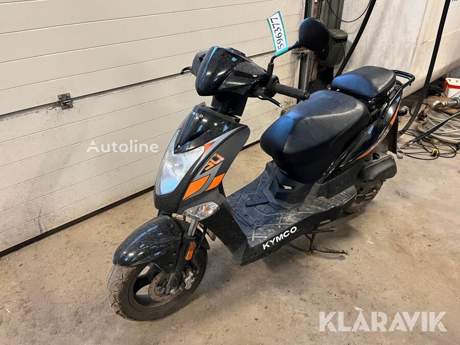 Prodaje se Kymco Agility 50 skuter na aukciji