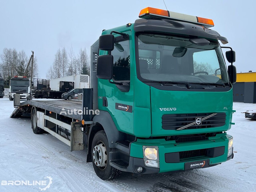 Prodaje se Volvo FL 260 šlep auto na aukciji