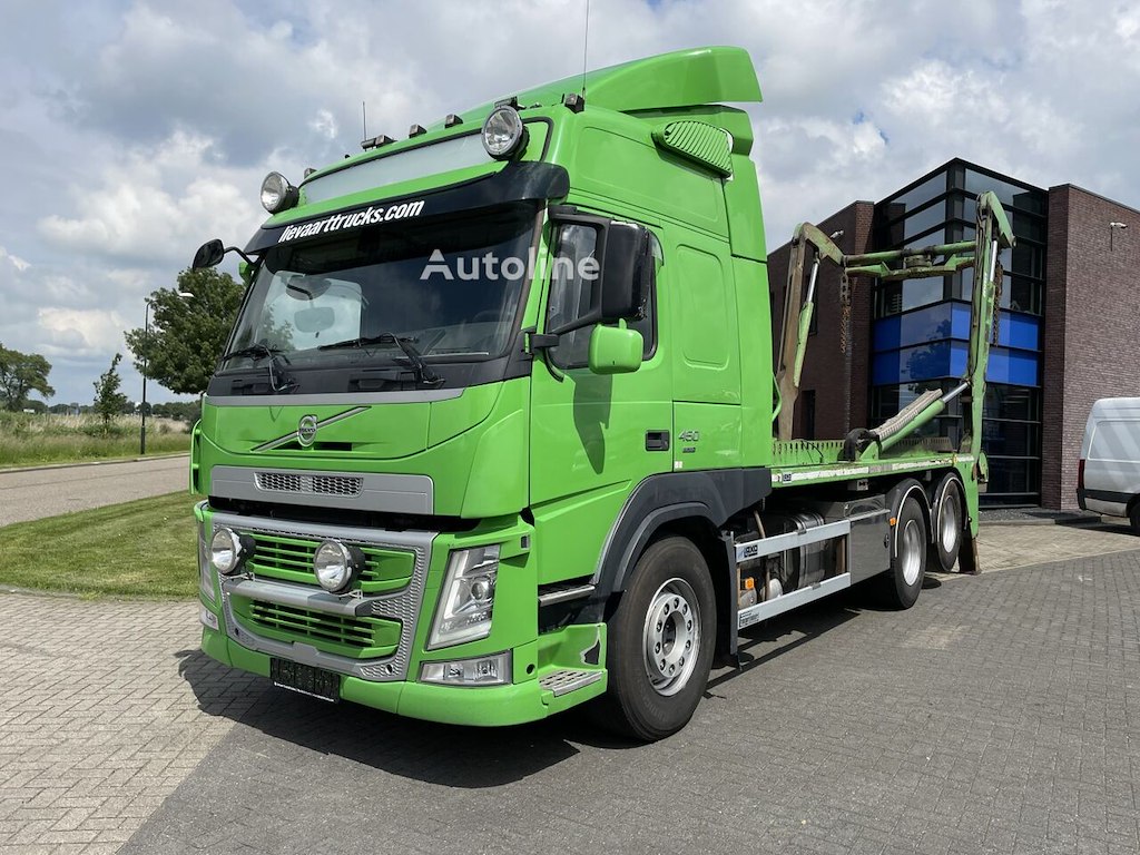 Volvo FM450 kamion autopodizač kontejnera