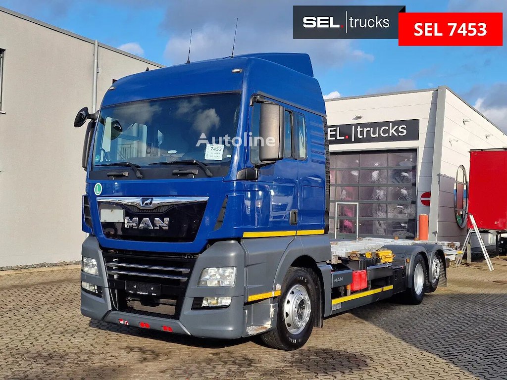 MAN TGX 26.470 6X2-2 LL ZF Intarder / Ladebordwand / Euro 6D / Xenon vozilo za prevoz kontejnera