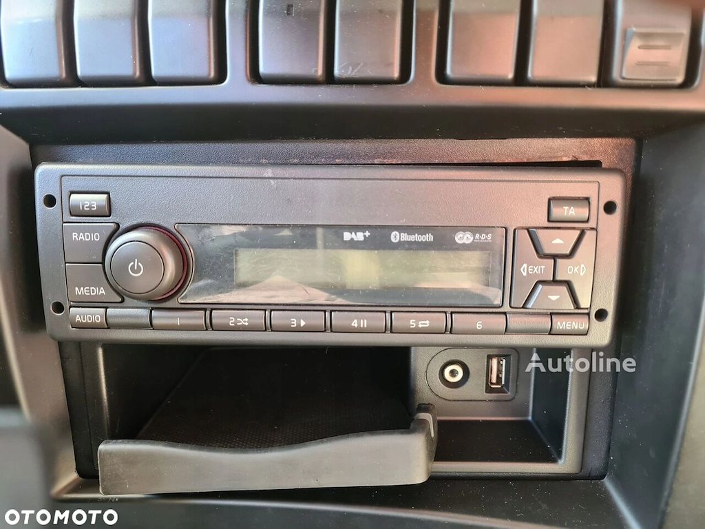 Volvo RADIO MP3 BLUETOOTH CD AUX USB 12V FE FL EURO 6 autoradio za Volvo MP3 BLUETOOTH CD AUX USB 12V VOLVO FE FL EURO 6 kamiona