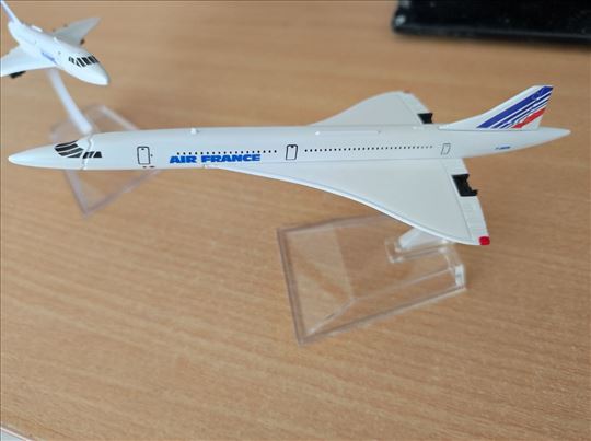 Air France metalna maketa aviona 16cm