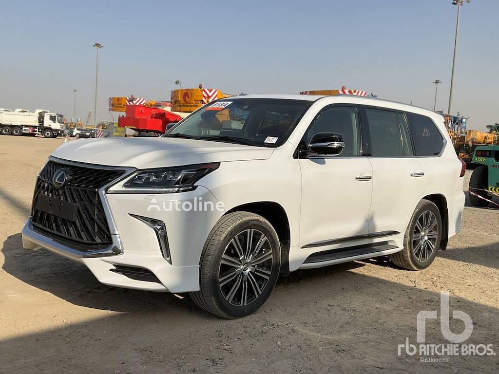 Prodaje se Lexus LX570 4x4 terenac na aukciji