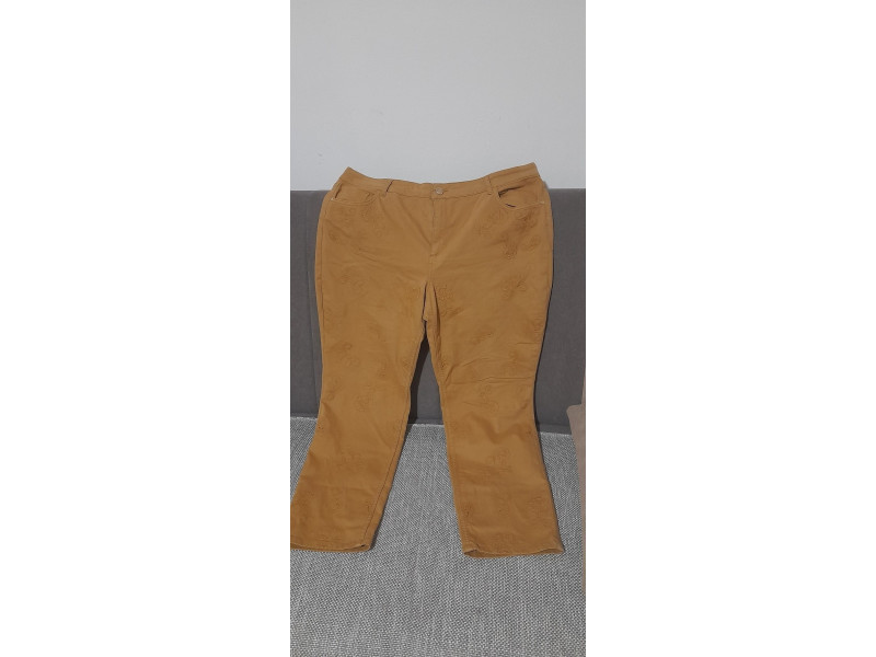 Pantalone braon sa radom 48/50 vel tegljive