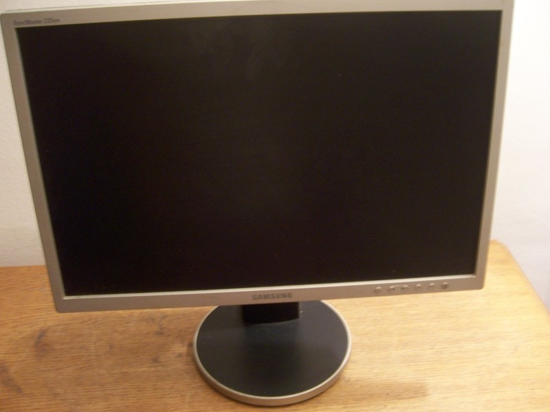 SAMSUNG SyncMaster 225BW MONITOR 22 INCA