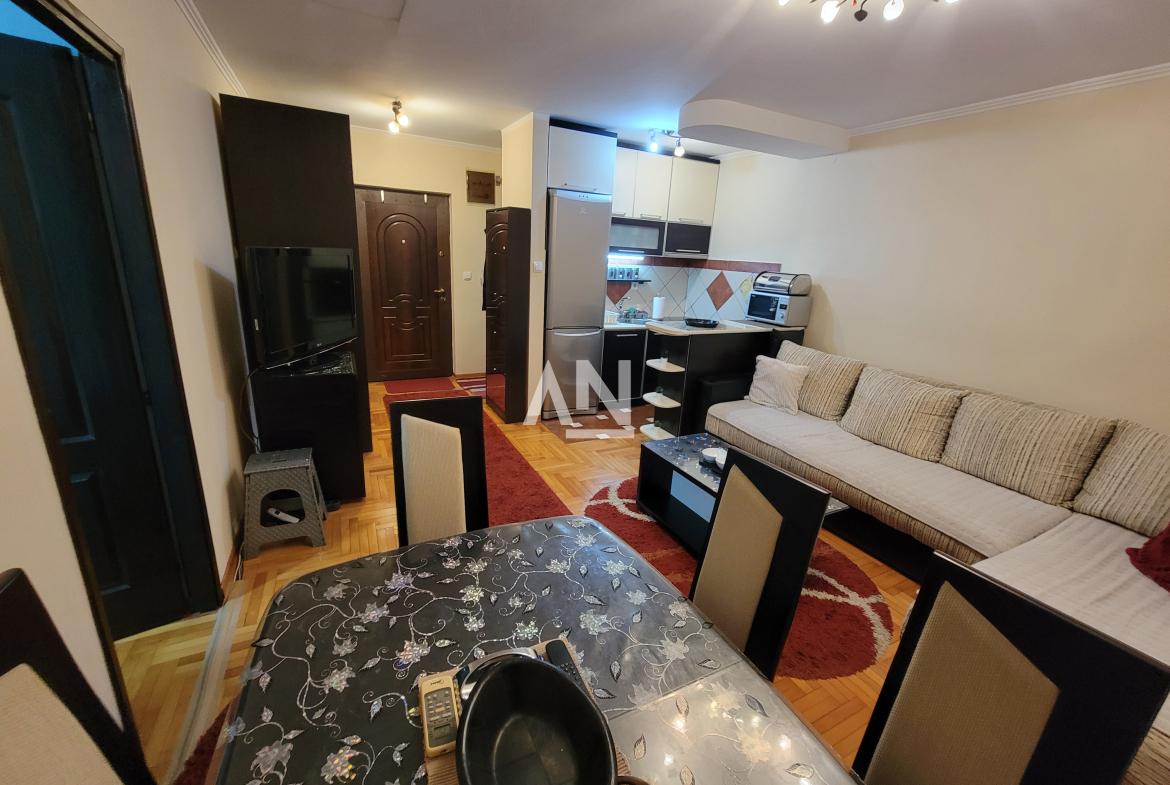 Savski Venac, Dedinje, Mihaila Avramovića, namešten i odmah useljiv! ID#14525 600 €